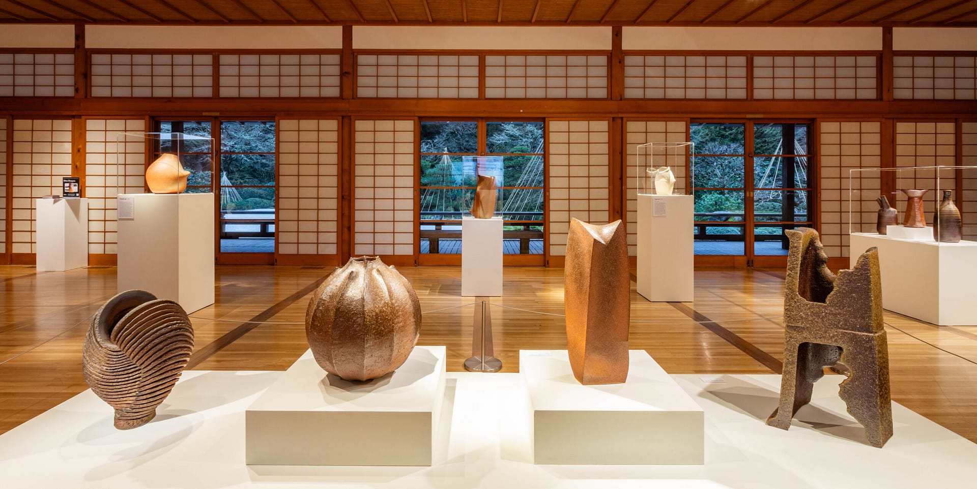 contemporary japanese ceramic sculpture